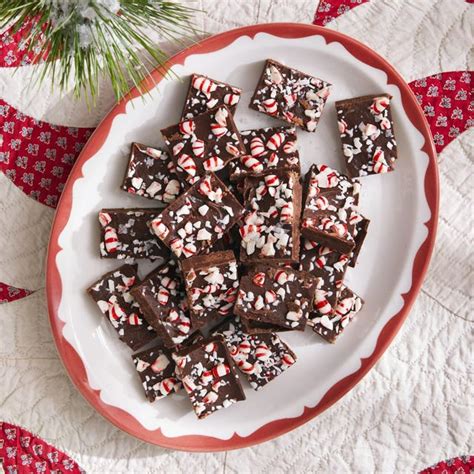 55 Easy Christmas Candy Recipes Homemade Christmas Candy Ideas