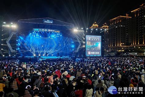 出席2024桃園星際城star Up跨年晚會 張善政祝福市民朋友新年快樂