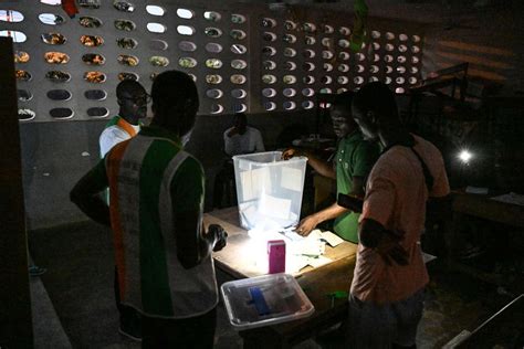 Elections locales en Côte dIvoire le parti au pouvoir se dirige vers une large victoire