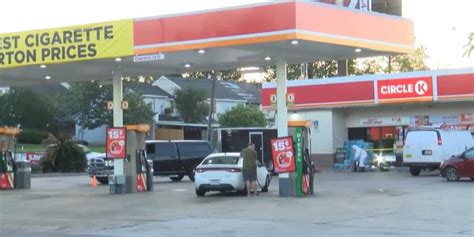 Officials 2 Separate Shootings Overnight In Br Leave 2 Dead 1 Hurt