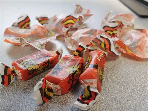 Candy Kisses Rip Fillings Out 910 Dentists Agree Its Still Worth It