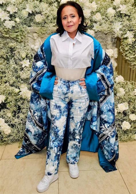 TINGNAN Dolly De Leon Agaw Pansin Ang Suot Sa BAFTA Afterparty ABS