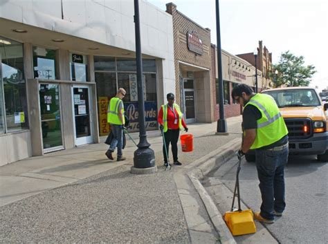 Clean Up Anti Litter Enforcement Add Shine To Dearborn Downtowns