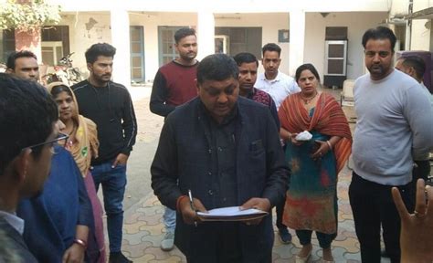 Charkhi Dadri Newsसीएम फ्लाइंग ने जनस्वास्थ्य विभाग कार्यालय में की