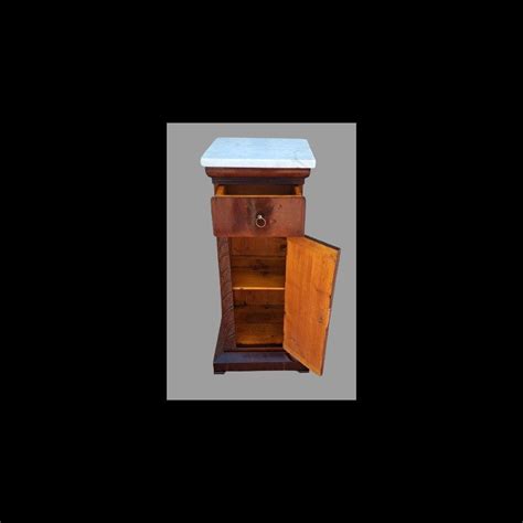Proantic Table De Chevet Tronque Pyramide Du Premier Trimestre Du 19e