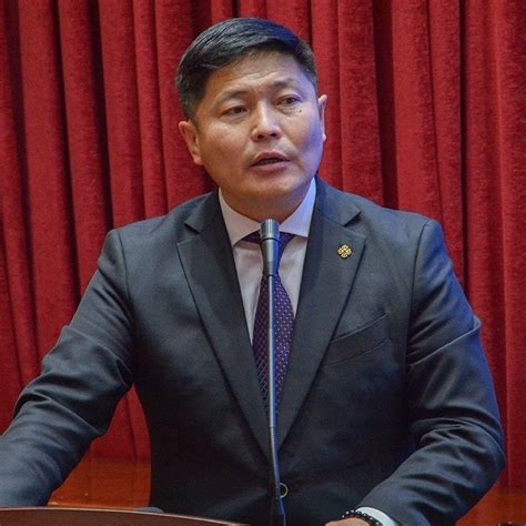 Х Нямбаатар Рио тинто гийн буултаас илүү чанга шаардлага тавина