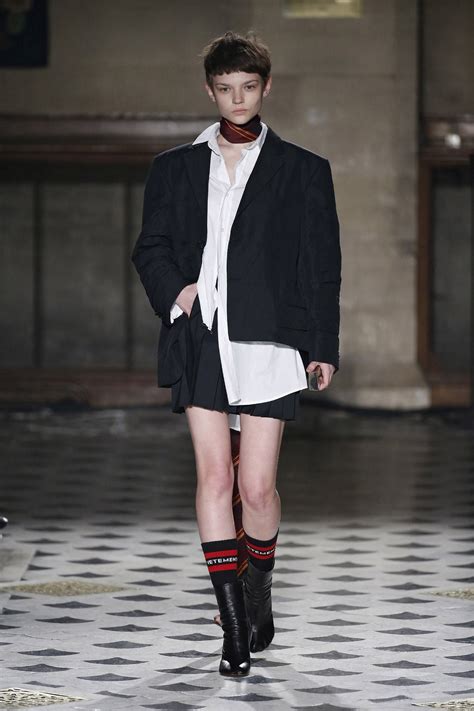 VETEMENTS Ready To Wear Fashion Show Collection Fall Winter 2016