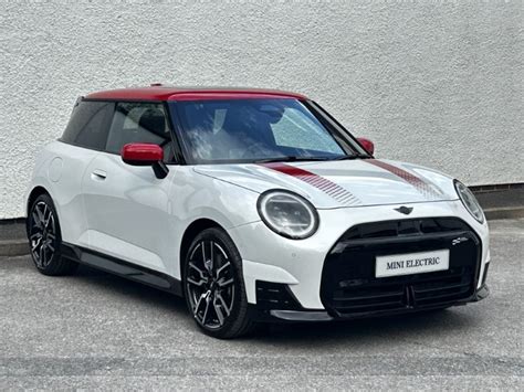 New Mini Cooper 135kw E Sport [level 2] 41kwh 3dr Auto Nanuq White £