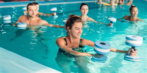 Aqua Jogging Ein Fitness Trend Im Wasser