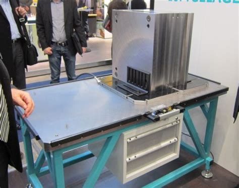 Video Table Eases Mold Maintenance Assembly Moldmaking Technology