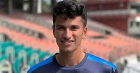 Surats Rising Cricket Star Arya Desai Joins Kkr In Ipl Loktej Surat
