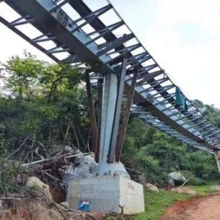 复杂山地环境下人行步道钢结构施工过程分析 桥面 轨道 挠度
