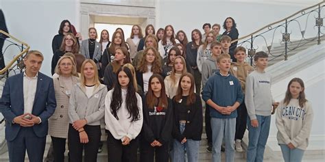 Młodzież z Janowa i Godziszowa zwiedziła Sejm Rzeczypospolitej Polskiej Powiat Janowski