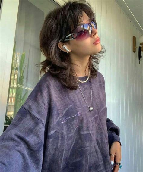 Создать мем мода киногерой с розовыми волосами женщина Картинки Meme