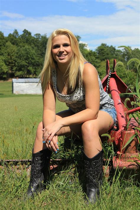85 Best Love Them Country Girls Images On Pinterest Cowgirls