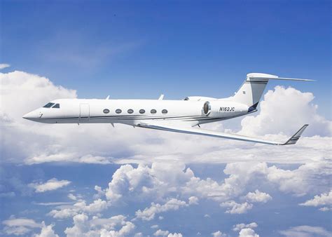 Inside The Luxurious World Of Jim Carrey S Private Jet