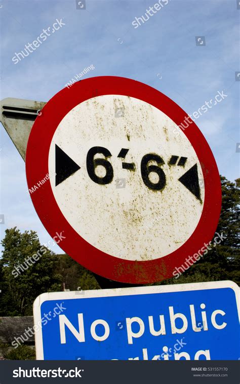 Height Restriction Road Sign Stock Photo 531557170 Shutterstock