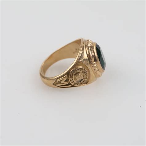 9kt Gold Green Stone Class Ring Property Room 9kt Gold Green Stone Class Ring Property Room