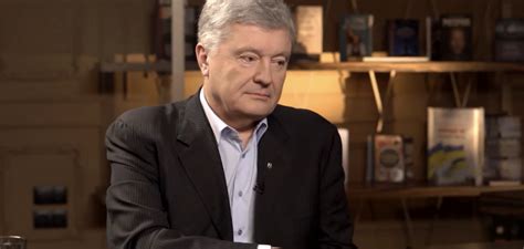 Порошенко закликав владу обєднати зусилля і наростити будівництво оборонних споруд Новини