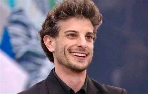 Grande Fratello Arriva Il Comunicato Ufficiale Dopo Il Malore Di Garibaldi