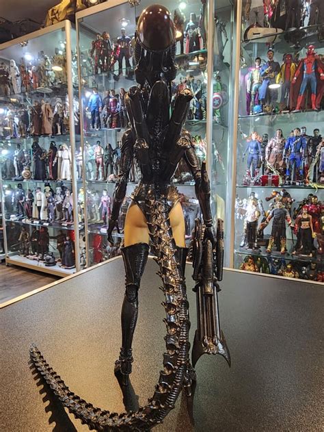 Alien Girl Avp Ractionfigures