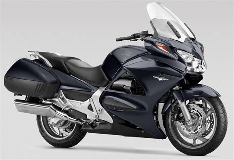 Honda St1300 Pan European 2002 2018 Specs And Ergonomics