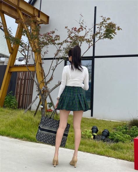 유튜브 남자의시선 제나 인스타 패트리온 나무위키 룩북 Jenasis 미공개 화보구매 사진찍고 연휴 끝 ️ 네이버 블로그
