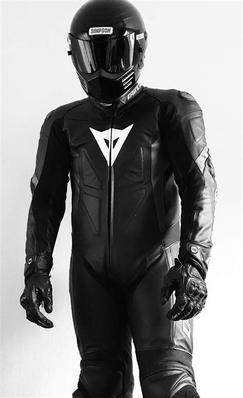 Bikes Leathers Bikers And Just A Touch Of Rubber Motorcycle Suits Men