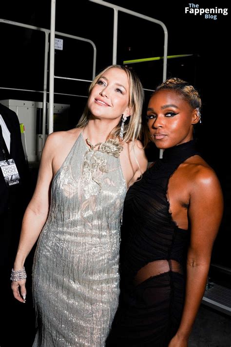 Janelle Monae Flashes Her Nude Boobs At The 28th Annual Critics Choice