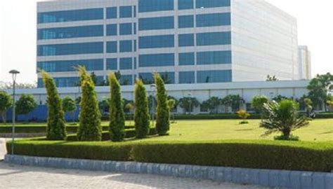 Mtech Universities In India