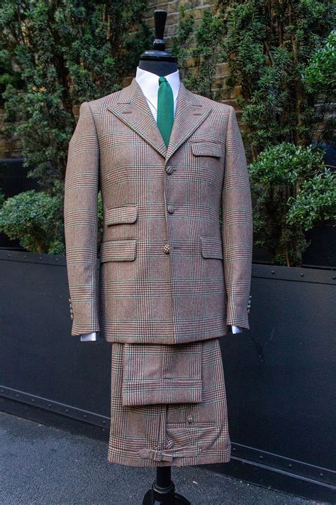 Suit Shop Mark Powell Bespoke Tailoring London