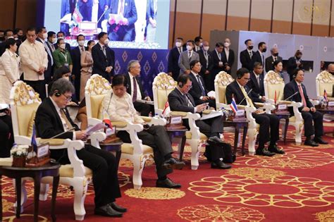 សម្តេចតេជោ ហ៊ុន សែន និងមេដឹកនាំអាស៊ាន អញ្ជើញជួបប្រជុំជាមួយតំណាងយុវជនអាស៊ាន សារព័ត៌មាន នគរវត្ត