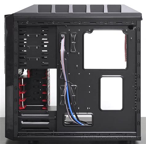 Черный ястреб. Обзор корпуса Aerocool PGS Black Hawk