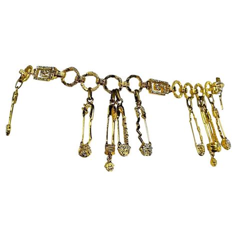 Ss 1994 Gianni Versace Gold Tone Rhinestone Safety Pin Medusa Chain