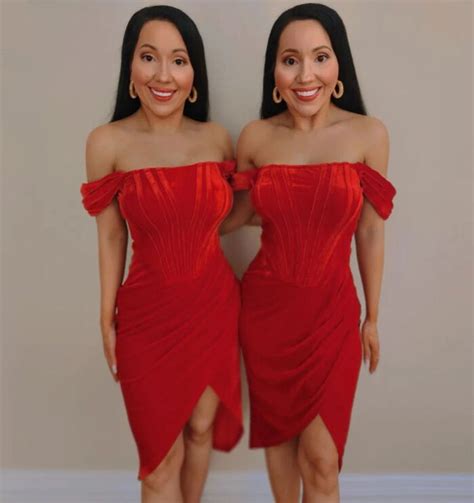 Pick 세상에서 가장 닮은 쌍둥이 자매 한 남자에게 동시 프러포즈