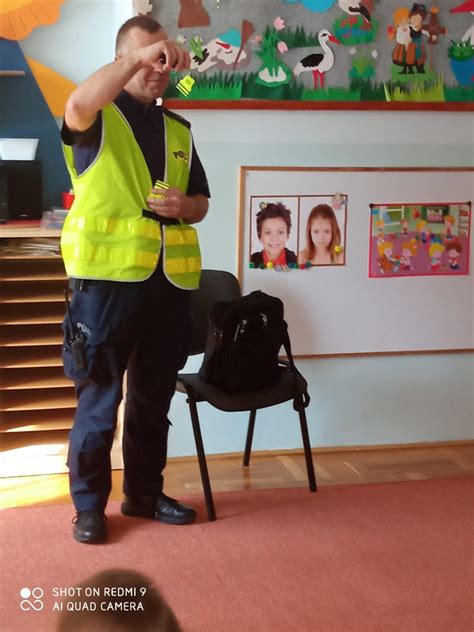 Spotkanie z policjantem Przedszkole Publiczne w Szynwałdzie