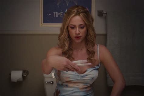 Netflixs Look Both Ways Review Finally A Film That Accurately