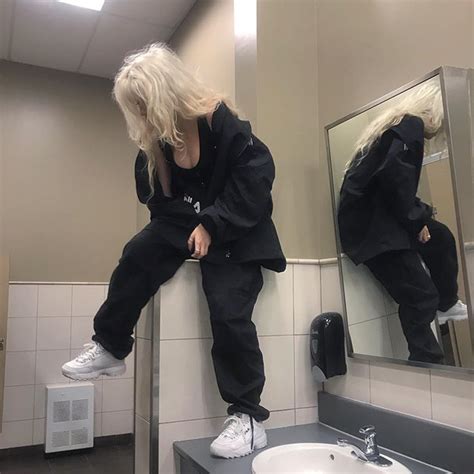 Lex Dakota On Instagram “20 000 Of My Photos Just Got Deleted Thats