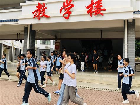 九·一八” 勿忘国耻，我辈当自强——南宁市第四十一中学开展 九一八”防空警报试鸣人员疏散隐蔽演练和人防宣教活动 —广西站—教育在线
