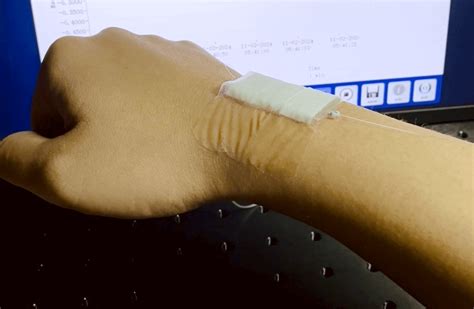 Groundbreaking Second Skin Sensor Allows For Communication Through Hand Movements Brain Tomorrow