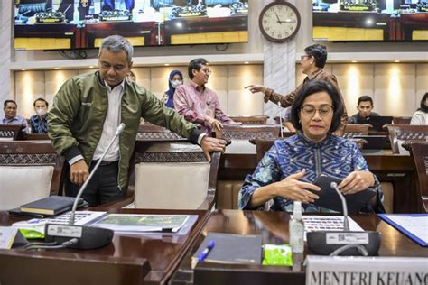 Dpr Setujui Asumsi Dasar Makro Kem Ppkf Apbn 2025