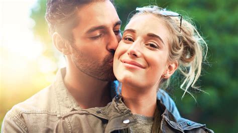 6 Signs Of A Highly Compatible Partnership That Can Go The Distance According To Psychology