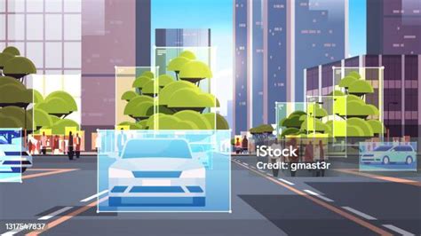 檢測和識別城市街道道路上的人和車面部識別 Ai 分析大數據概念向量圖形及更多城市圖片 城市 臉部辨識技術 城鎮 Istock