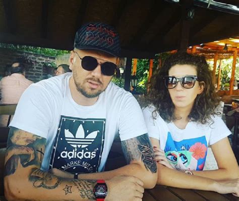 Malo Ko Zna Da Je Rođena Sestra Janjušove žene Naša Poznata Voditeljka