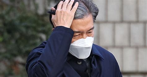 “유재수 감찰 중단 정치권 청탁 들어준 것” 펀드 혐의는 무죄 조국 1심 징역 2년