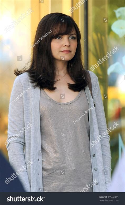 Ginnifer Goodwin Cabello Largo