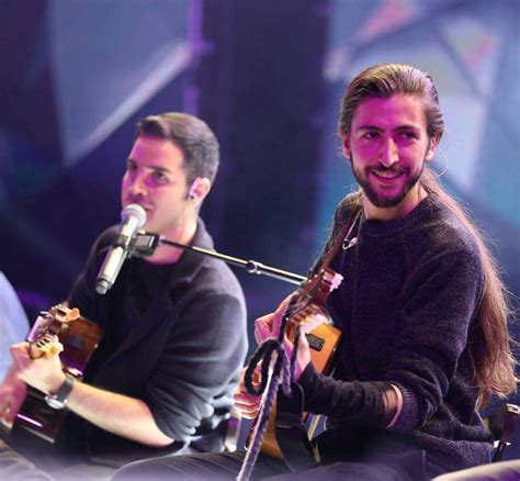 شایان مجیدی مدرس گیتار الکتریک آکوستیک و کلاسیک