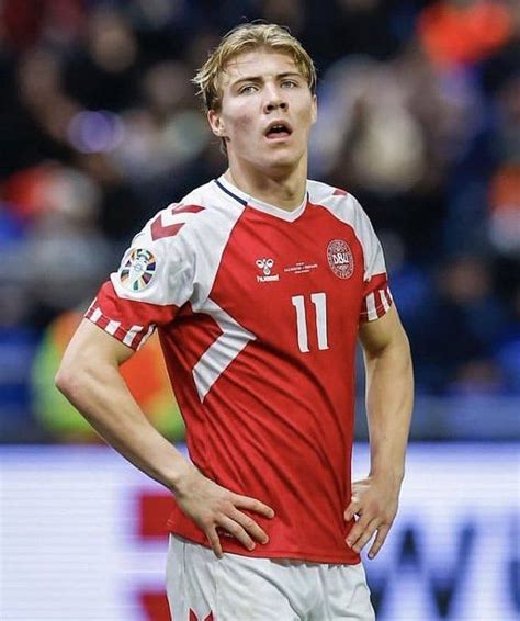 Meet Laura Rhod Sondergaard Manchester United Target Rasmus Hojlunds