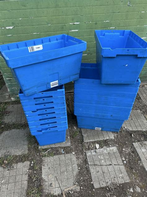 Пластмасови кутии за багаж гр София Надежда 4 • Olx Bg