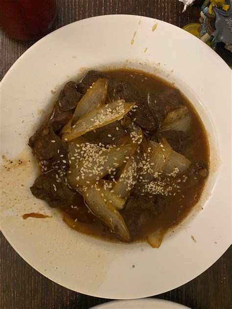 【洋葱牛肉的做法步骤图，洋葱牛肉怎么做好吃】mintpepper下厨房